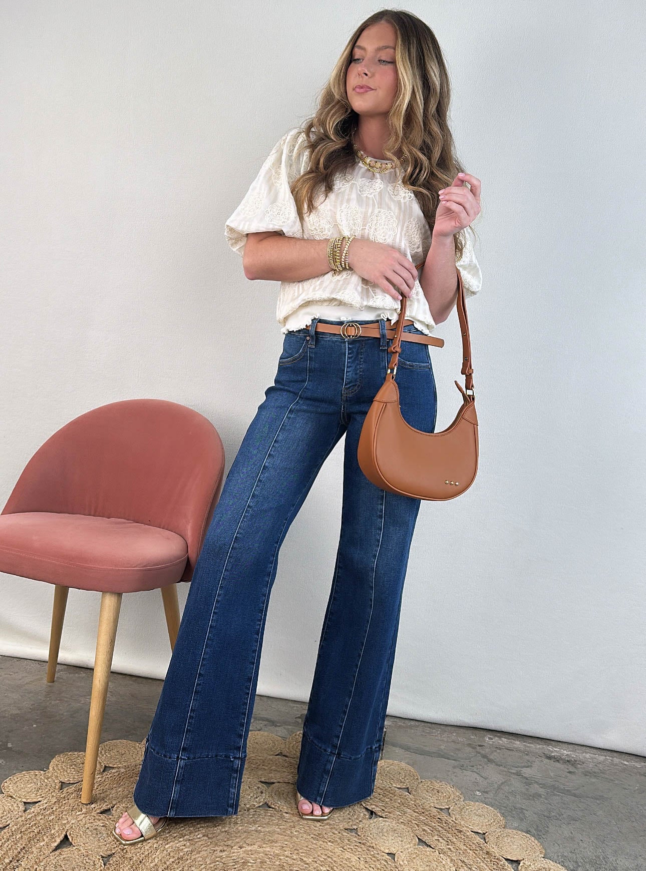 Finnley Floral Embroidered Top – Glamour Farms Boutique